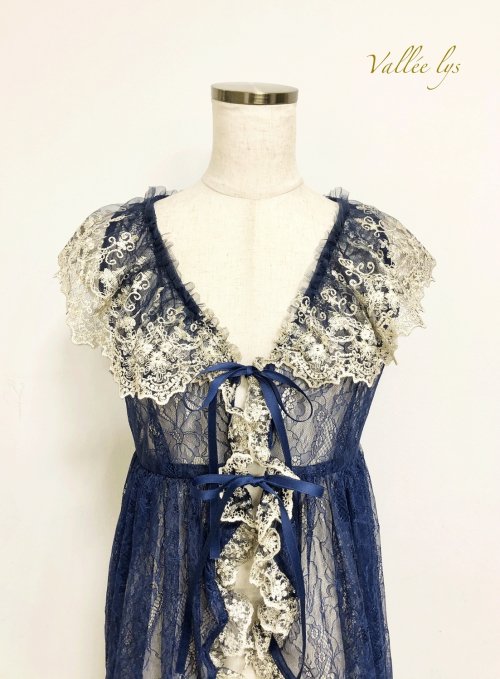 Fishtail Lace Gilet by Atelier Pierrot